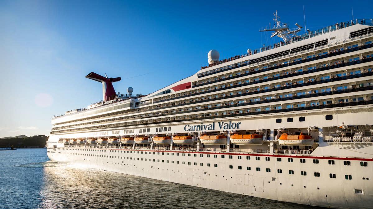 Carnival Cruise Line shares suspicious item warning - Come Cruise With Me Carnival Cruise Line shares suspicious item warning - Come Cruise With Me